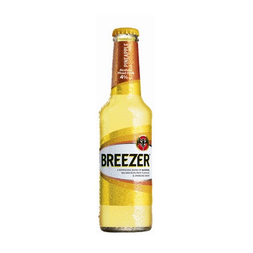 BACARDI BREEZER PINEAPPLE 275 ML - Arkadia Foodstore Gozo